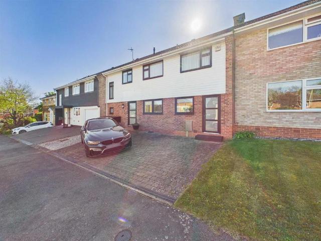 4 bedroom terraced house for sale