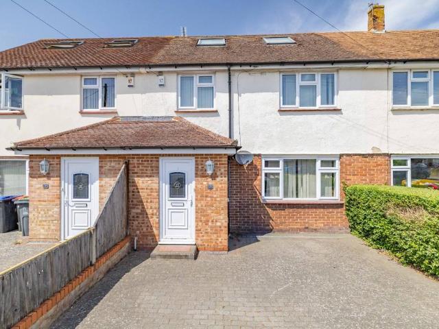 4 bedroom terraced house for sale