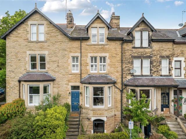 4 bedroom terraced house for sale