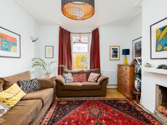 4 bedroom terraced house for sale