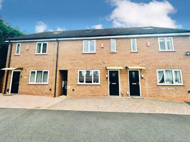 4 bedroom terraced house for sale
