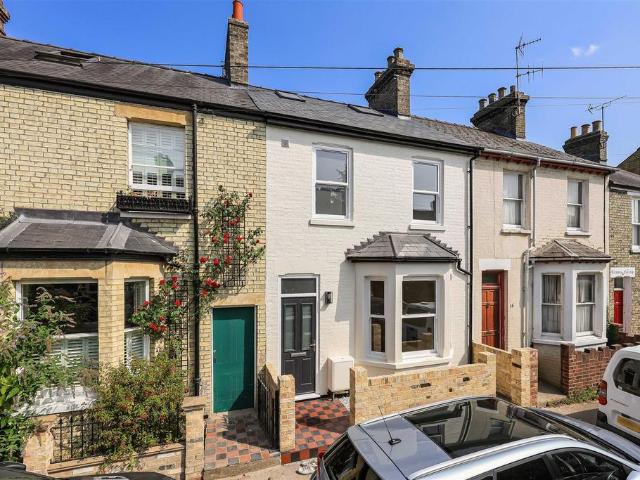4 bedroom terraced house for sale