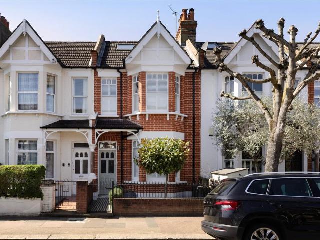 4 bedroom terraced house for sale
