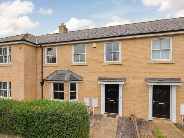 4 bedroom terraced house for sale