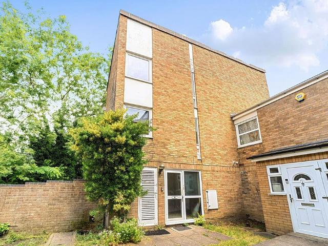 4 bedroom terraced house for sale