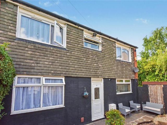 4 bedroom terraced house for sale