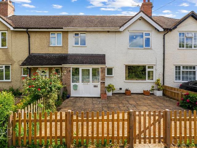4 bedroom terraced house for sale