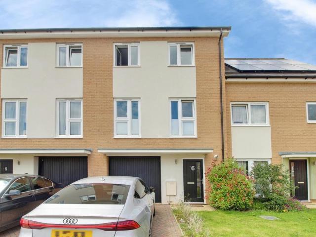 4 bedroom terraced house for sale
