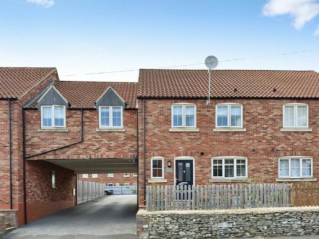 4 bedroom terraced house for sale