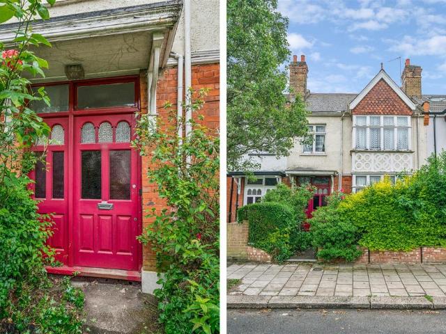 4 bedroom terraced house for sale
