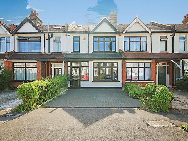 4 bedroom terraced house for sale