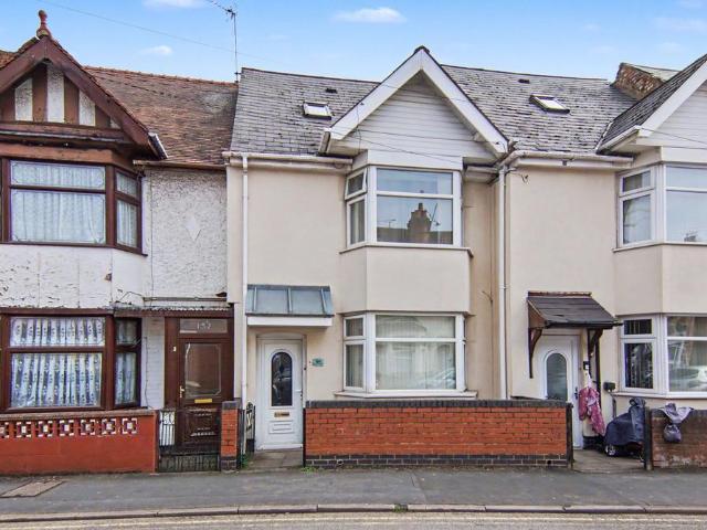 4 bedroom terraced house for sale