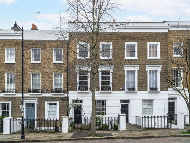 4 bedroom terraced house for sale
