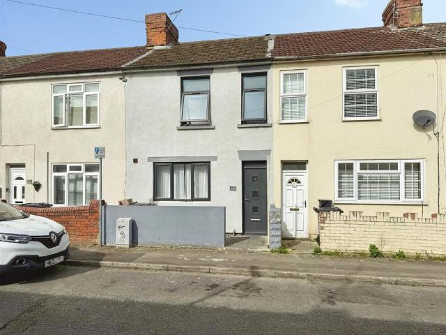 4 bedroom terraced house for sale