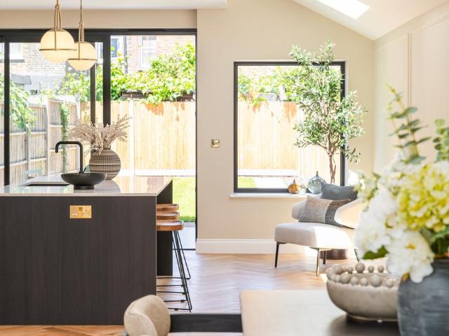 4 bedroom terraced house for sale