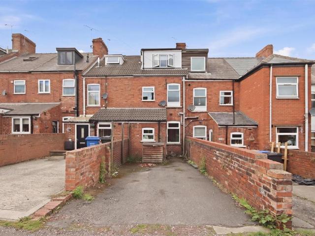 4 bedroom terraced house for sale