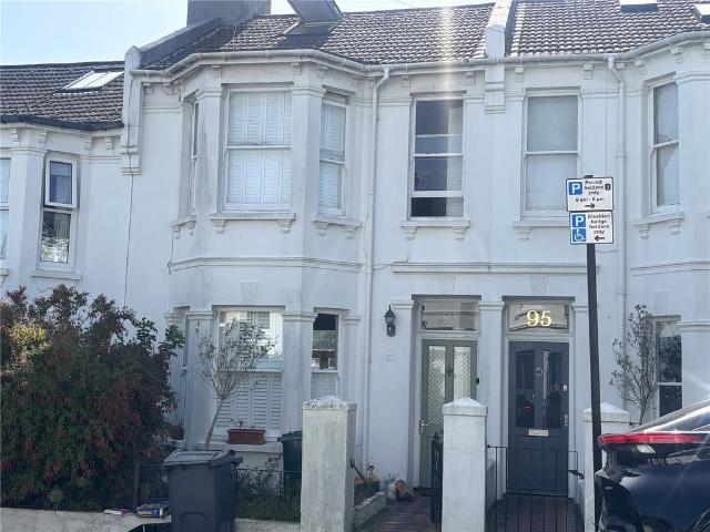 4 bedroom terraced house for sale