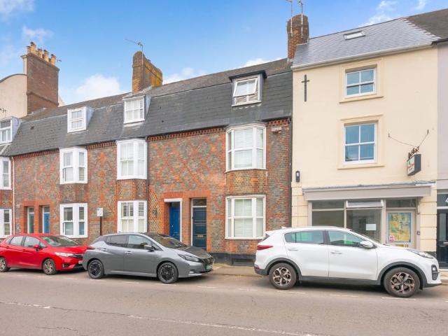 4 bedroom terraced house for sale