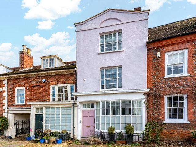 4 bedroom terraced house for sale
