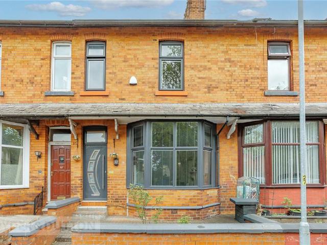 4 bedroom terraced house for sale