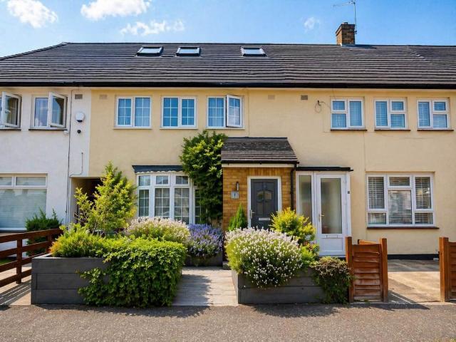 4 bedroom terraced house for sale