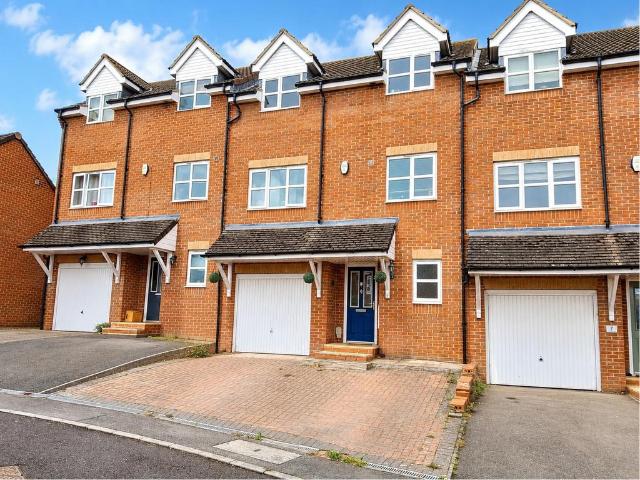 4 bedroom terraced house for sale