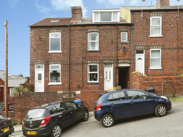 4 bedroom terraced house for sale