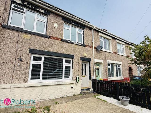 4 bedroom terraced house for sale