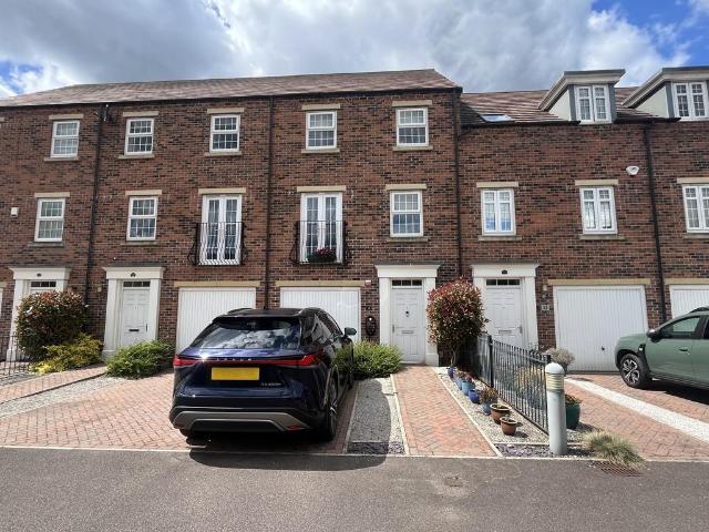 4 bedroom terraced house for sale
