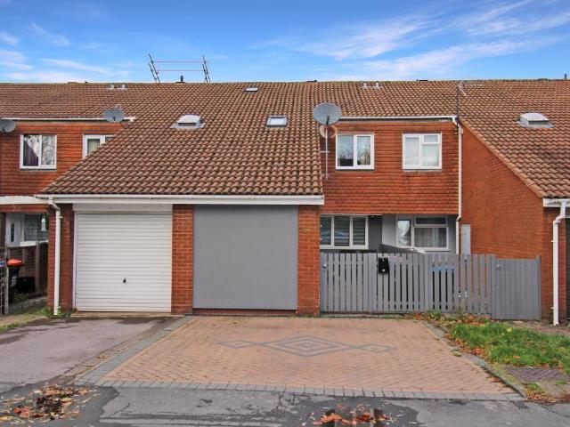 4 bedroom terraced house for sale