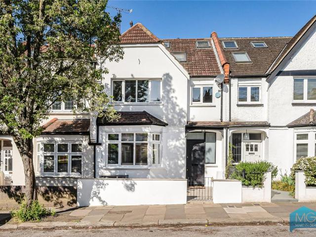 4 bedroom terraced house for sale