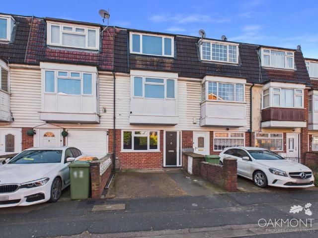 4 bedroom terraced house for sale