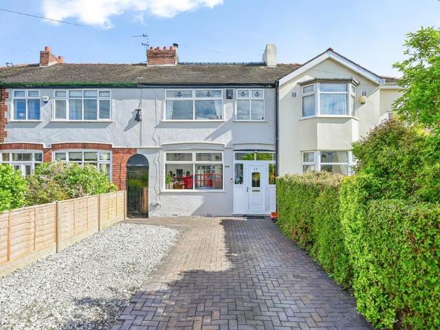 4 bedroom terraced house for sale