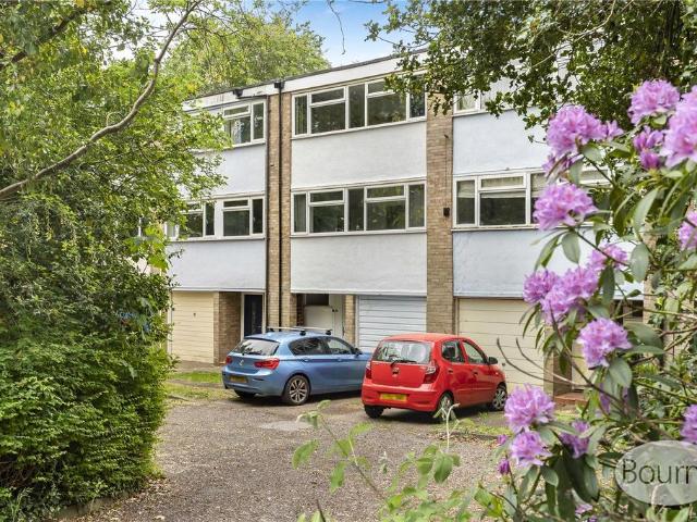 4 bedroom terraced house for sale