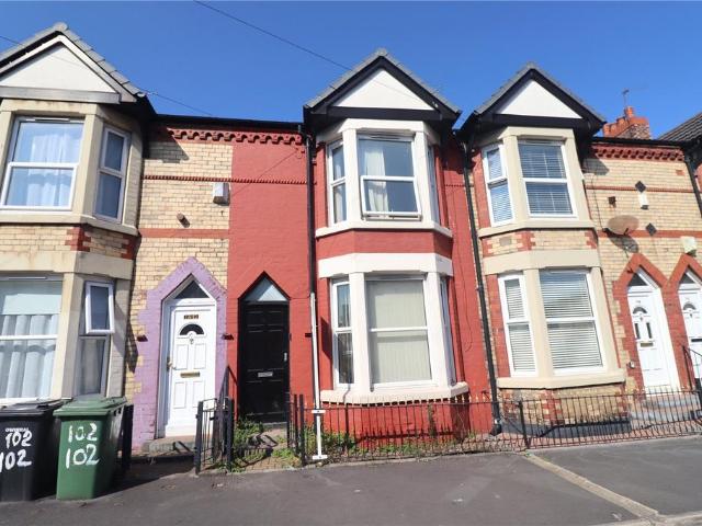 4 bedroom terraced house for sale