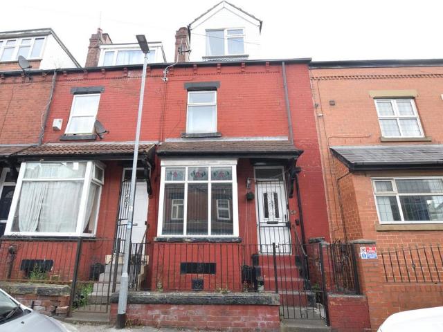 4 bedroom terraced house for sale