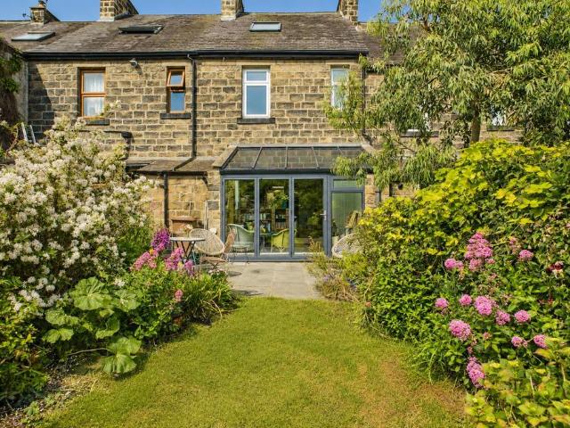 4 bedroom terraced house for sale