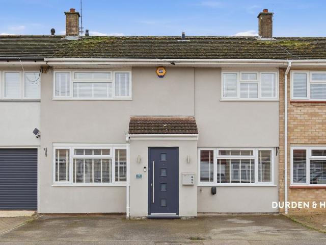 4 bedroom terraced house for sale