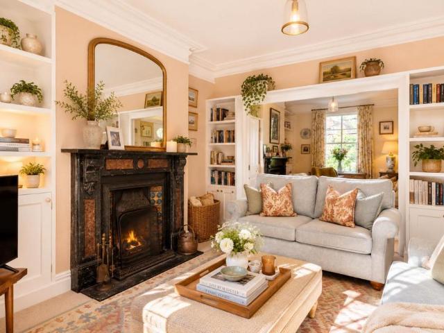 4 bedroom terraced house for sale