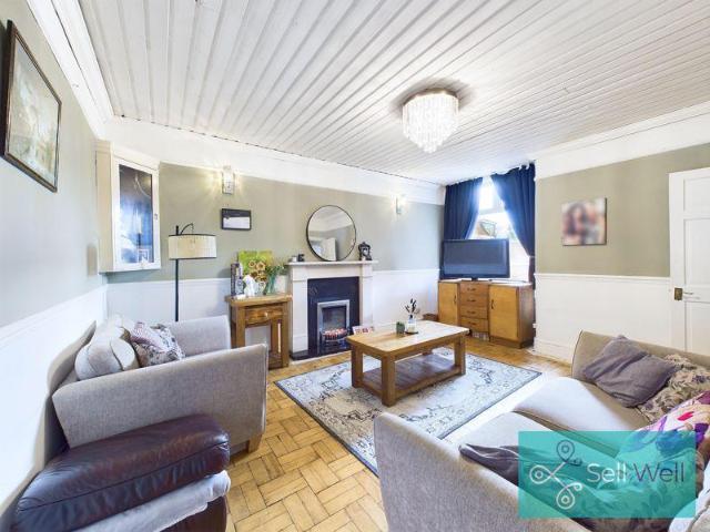 4 bedroom terraced house for sale