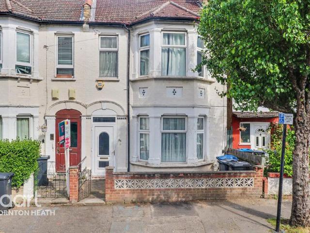 4 bedroom terraced house for sale
