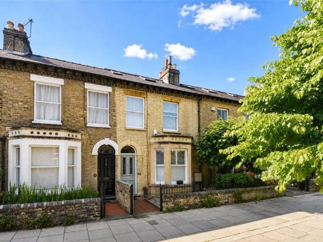 4 bedroom terraced house for sale