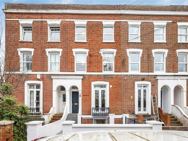 4 bedroom terraced house for sale