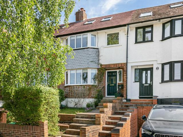 4 bedroom terraced house for sale