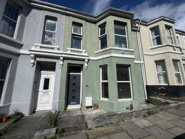 4 bedroom terraced house for sale