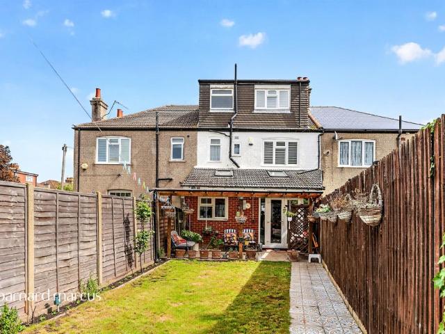 4 bedroom terraced house for sale