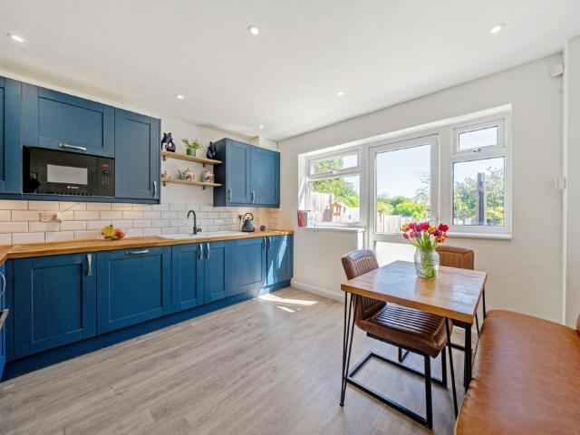 4 bedroom terraced house for sale