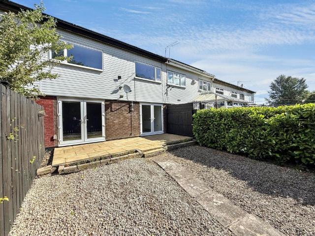 4 bedroom terraced house for sale
