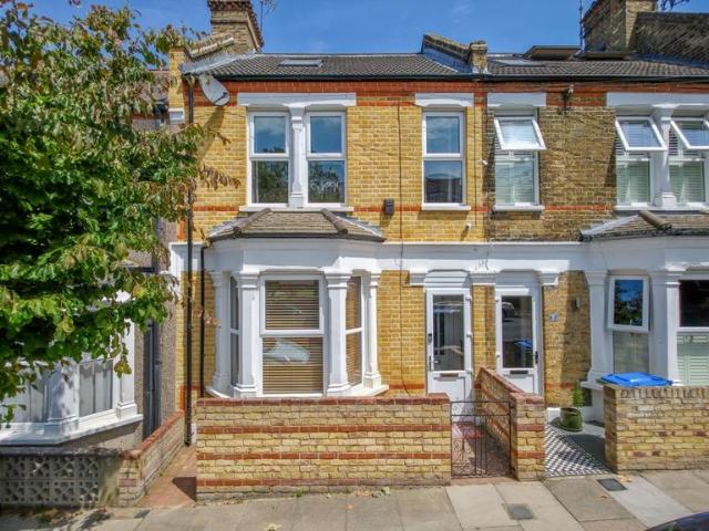 4 bedroom terraced house for sale