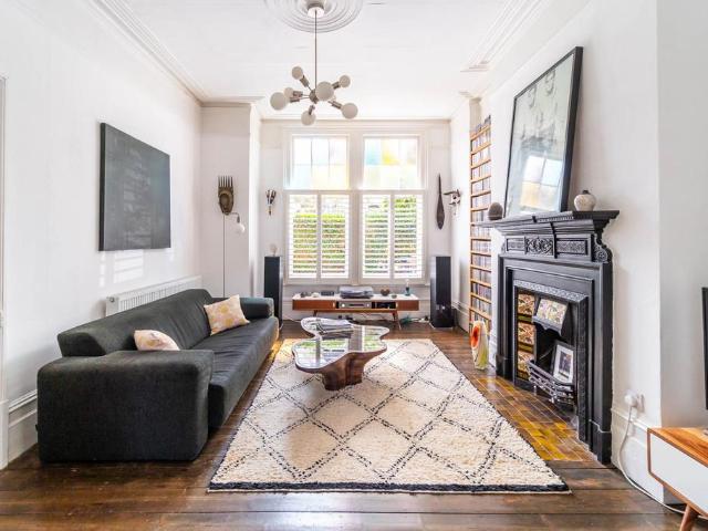 4 bedroom terraced house for sale